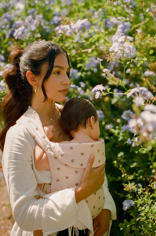 How Long Can a Baby Be in a Carrier? – WildBird